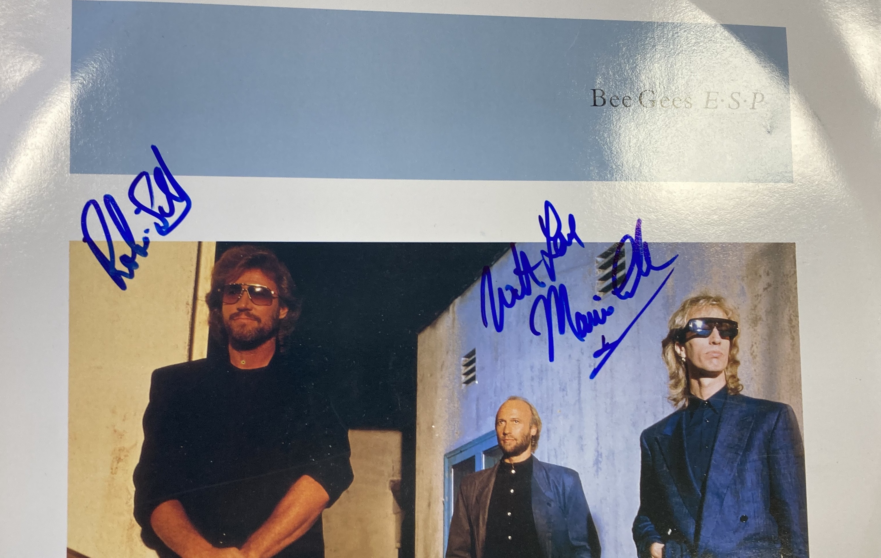 Lot 231 - THE BEE GEES - ASSORTED SIGNED ITEMS.