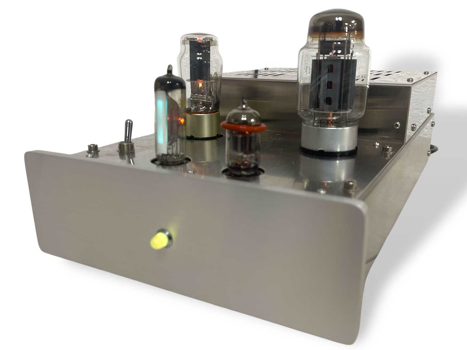 Lot 5 - DIY KT88/EM87 PUSH-PULL TUBE AMPLIFIER.