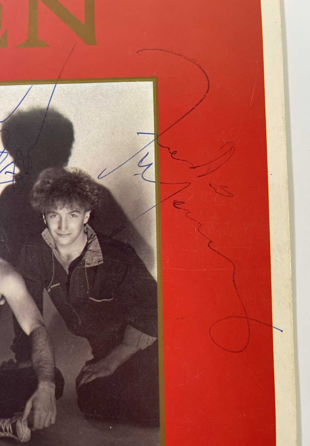 Lot 550 - QUEEN - FULLY SIGNED WORKS PROGRAMME.