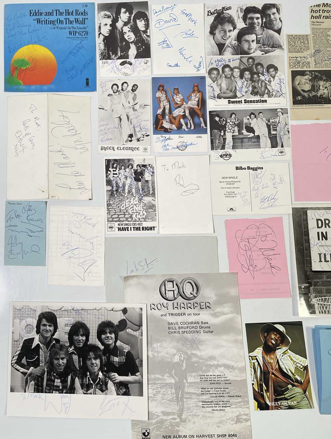 Lot 326 - 1970S AUTOGRAPH COLLECTION.