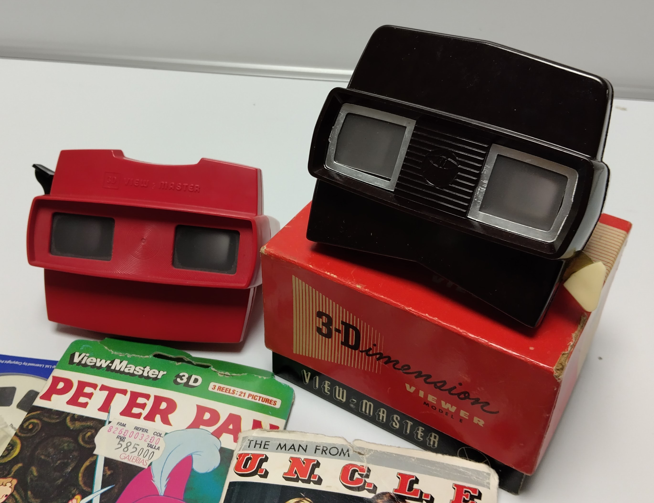 Lot 84 - VINTAGE VIEWFINDER COLLECTION