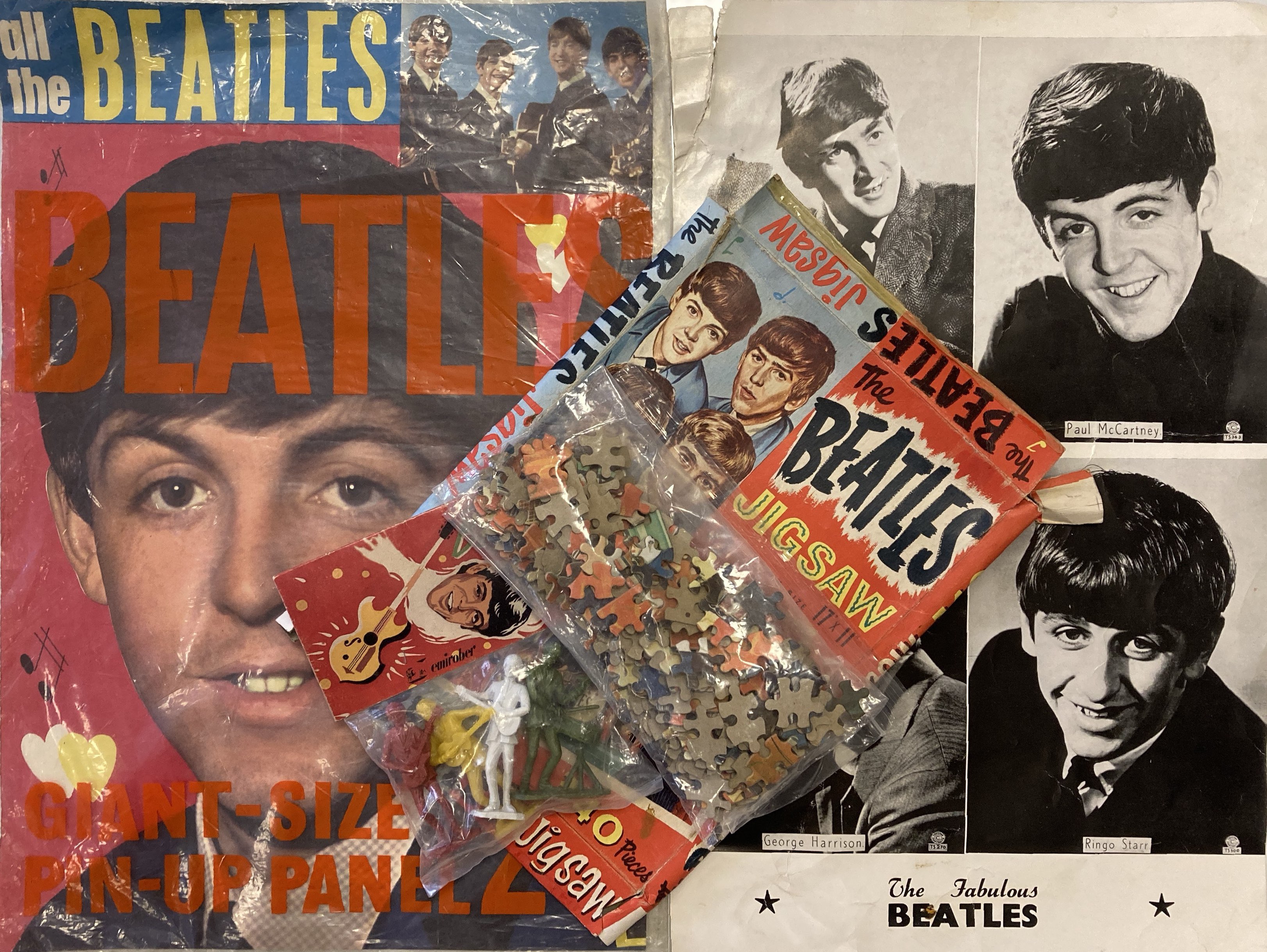 Lot 467 - BEATLES MEMORABILIA - INC 1960S COLLECTABLES